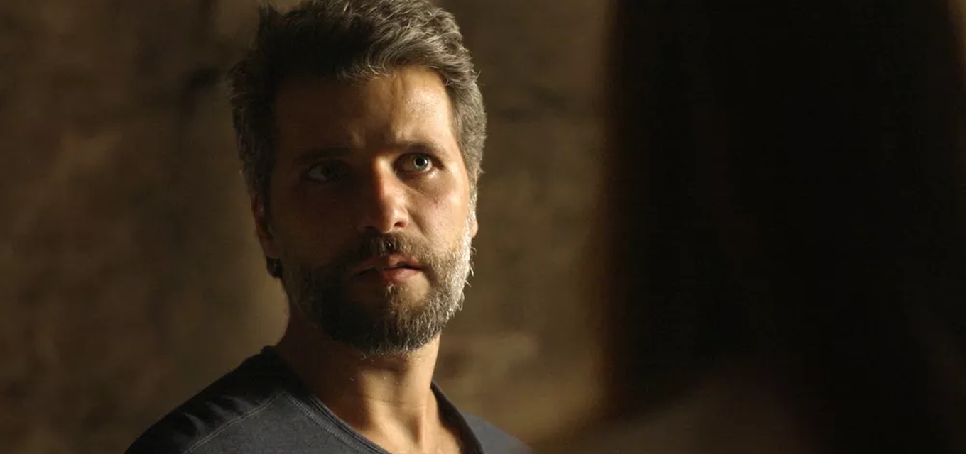 Em O Sétimo Guardião Gabriel Expulsa Luz Nunca Mais Olha Pra Minha